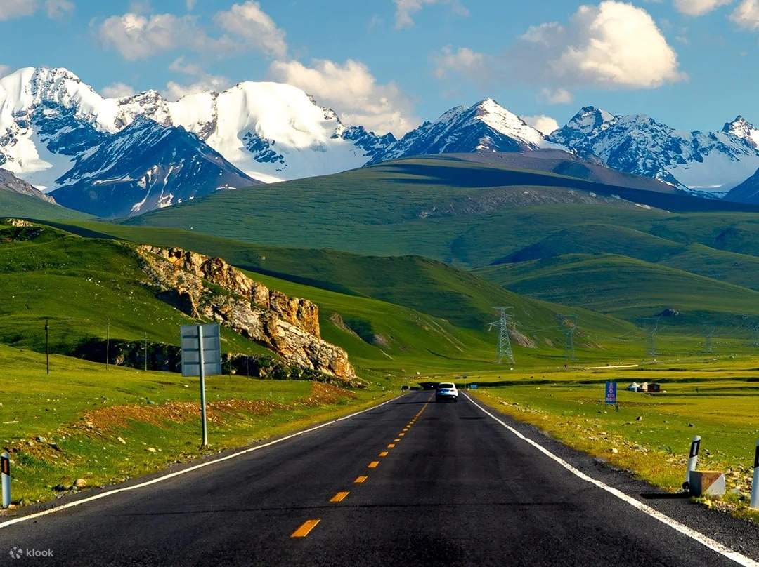 Xinjiang Yili Private 6 Days (Sailimu Lake Sailing Experience + Xiata ...