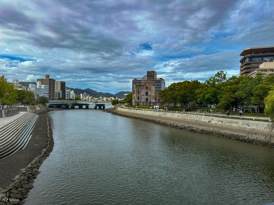 Chuyến đi trong ngày từ Osaka đến Hiroshima & Miyajima bằng tàu cao tốc - Klook Việt Nam