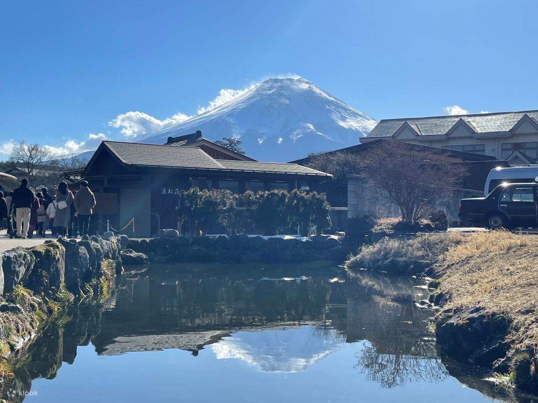 Mount Fuji Day Trip from Tokyo Ginza: Lake Kawaguchi Pleasure Cruise ...