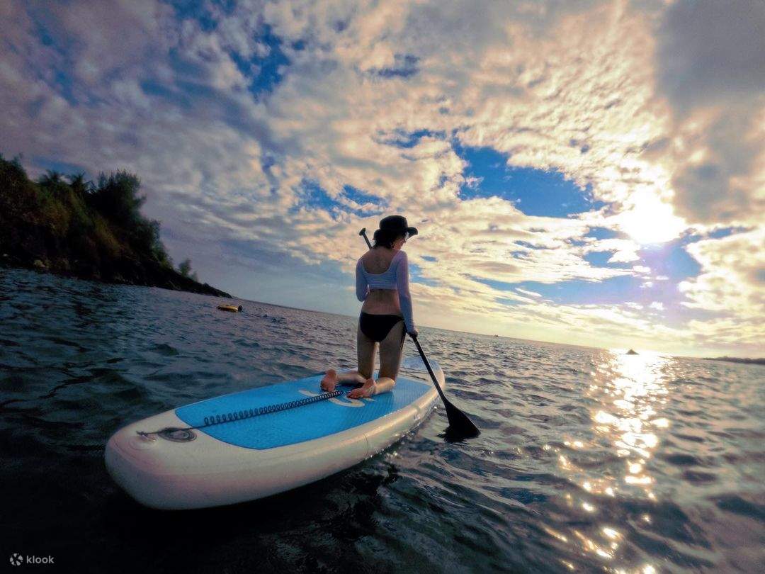 Kenting: Maiwei Wanlitong/Houbihu SUP experience (free aerial ...