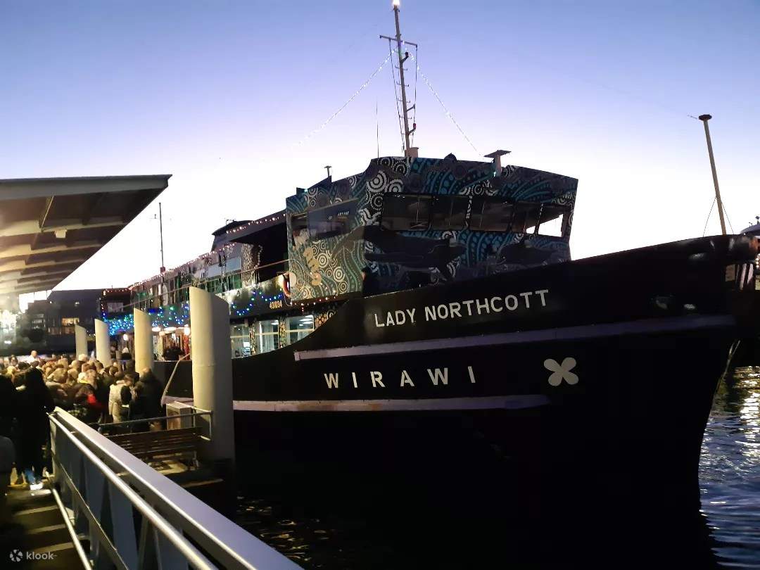 Pesiar Malam Tahun Baru Sydney di The Lady Northcott (Wirawi) - Klook ...