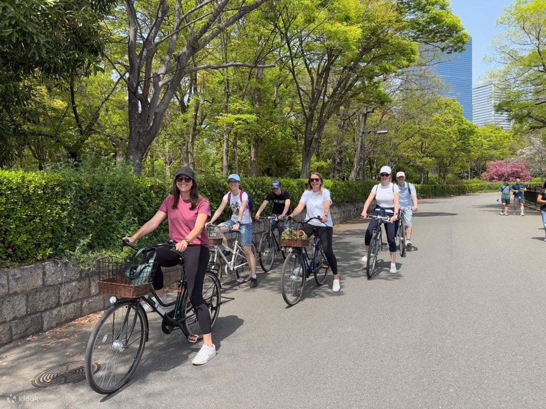 Osaka Castle Area Half Day Biking Tour with Local Guide - Klook