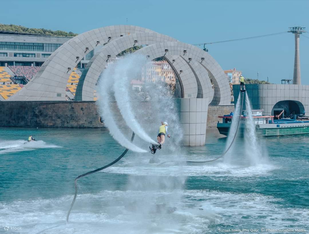 Combo 3D2N Phu Quoc dengan Hotel, Sepeda Motor & Tiket SunWorld Hon ...