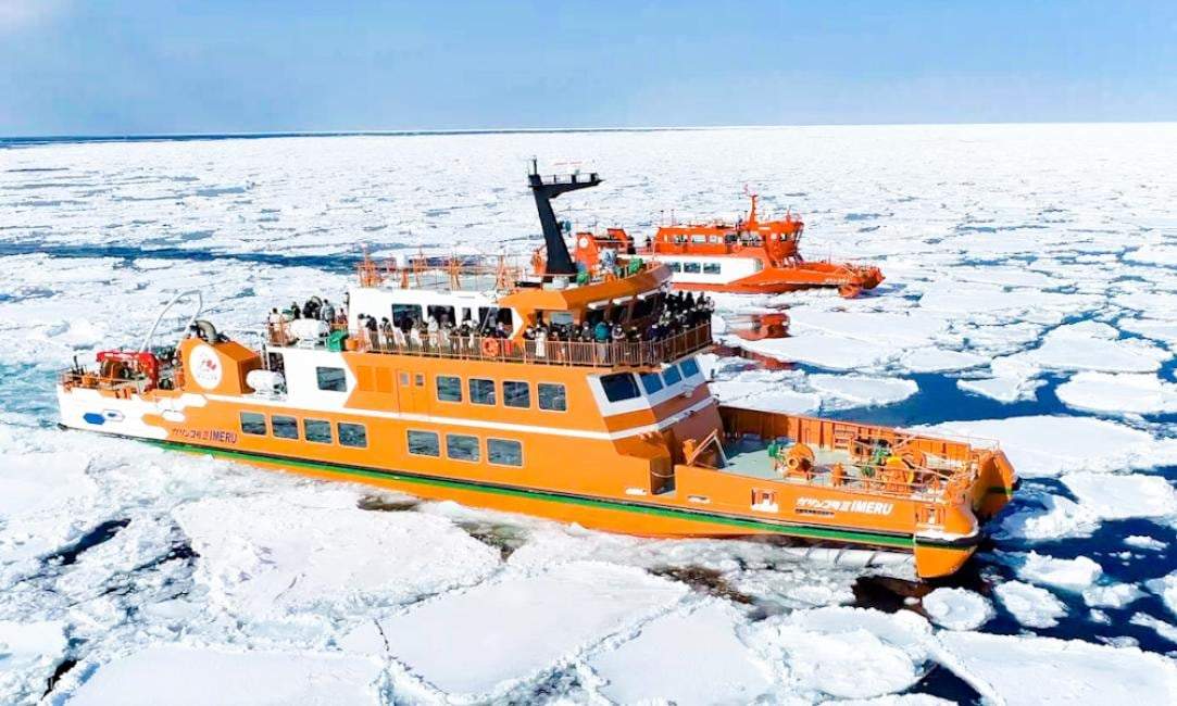 Icebreaker Cruise & Ocean Park & Sounkyo Ice Fall Fes with lunch - Klook