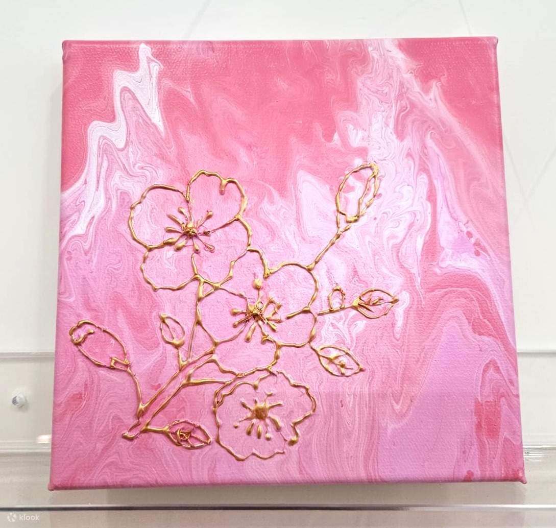 Dive into Creativity: Fluid Painting Workshops at KASH Art Center - Klook香港
