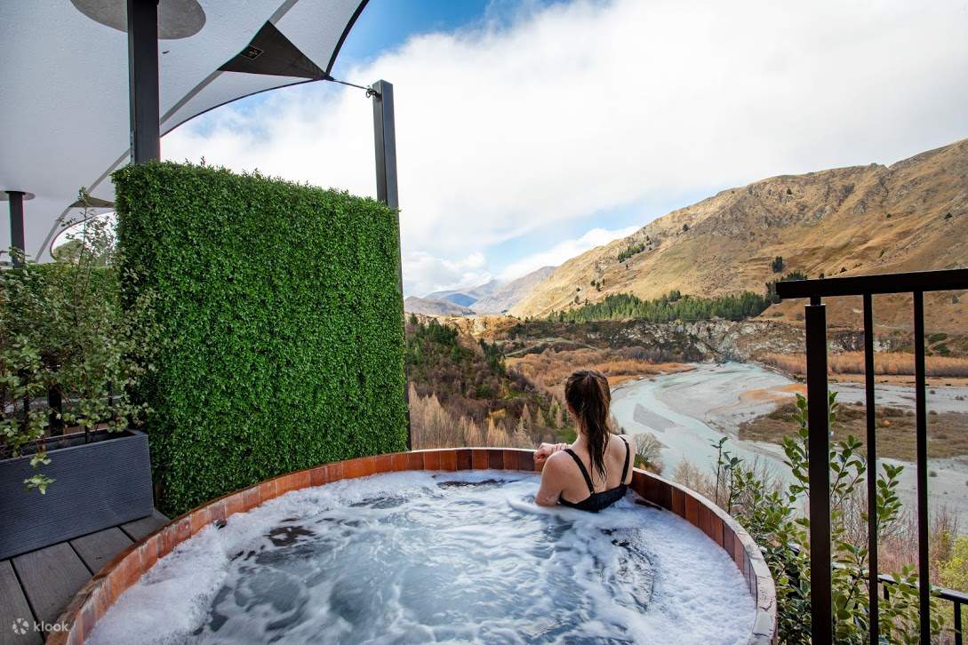 Pengalaman Onsen Hot Pools di Queenstown - Klook Indonesia