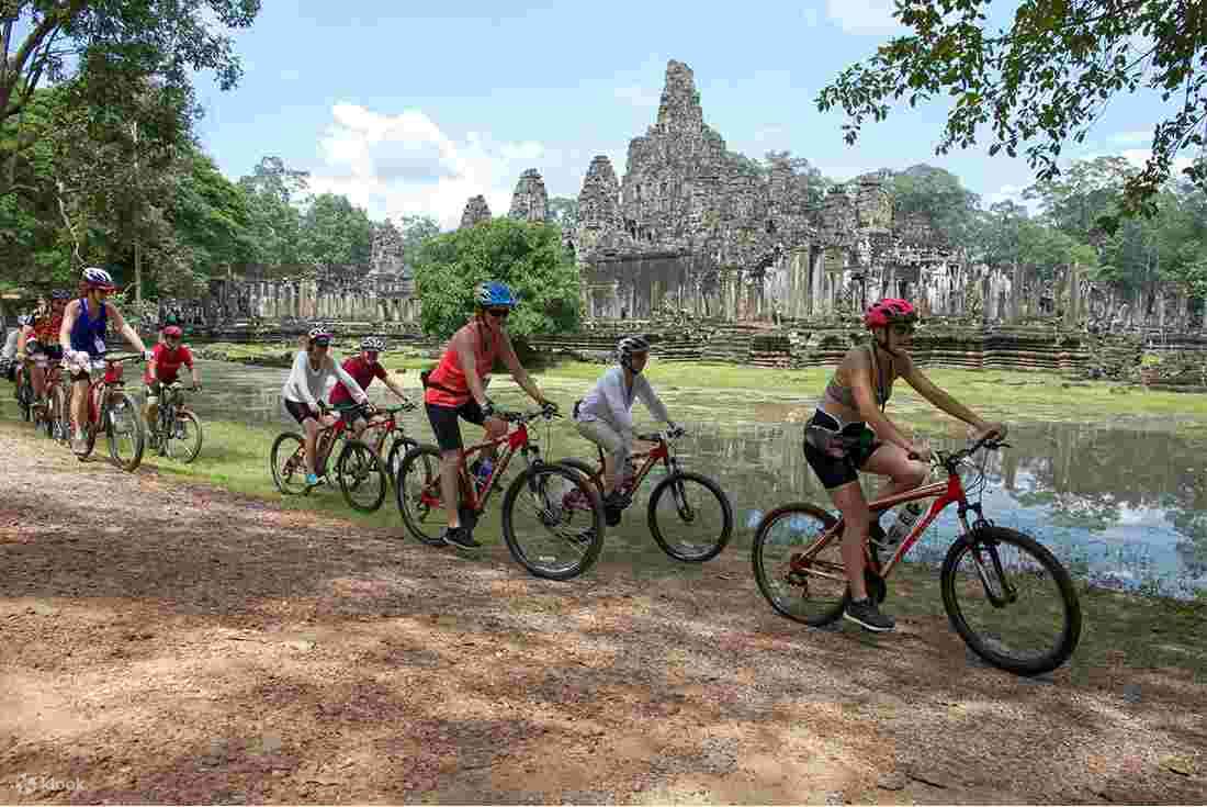 Angkor Wat Half-day Tour by Bicycle - Klook