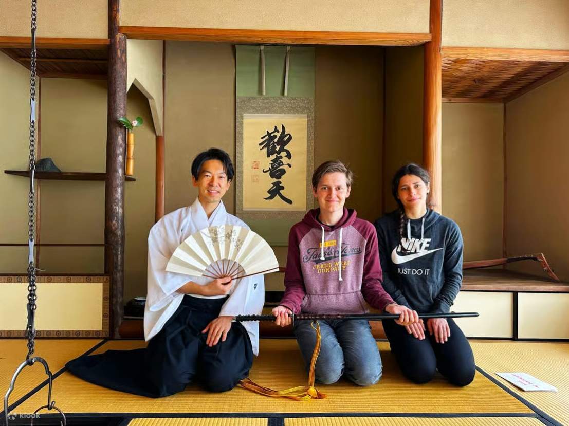 Osaka: Pengalaman Samurai Pribadi - Berlatih dengan Master Pedang - Klook