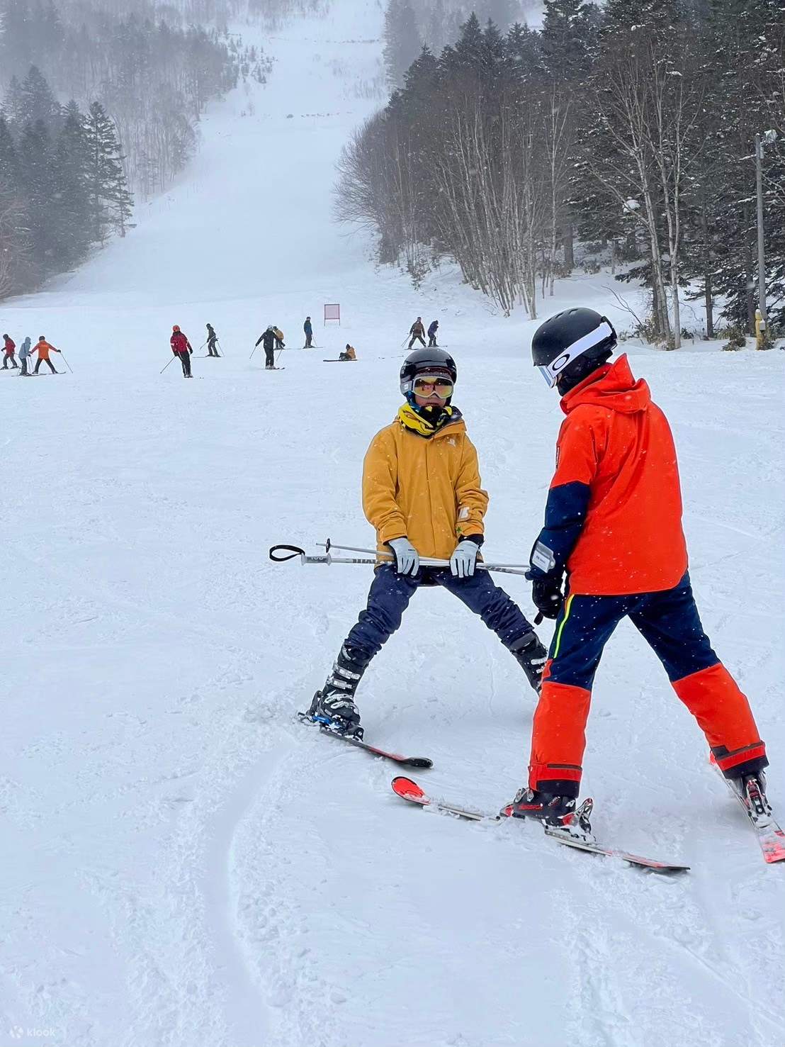 One-day trip to Sapporo Teine Ski Resort｜Snowboarding and double ...