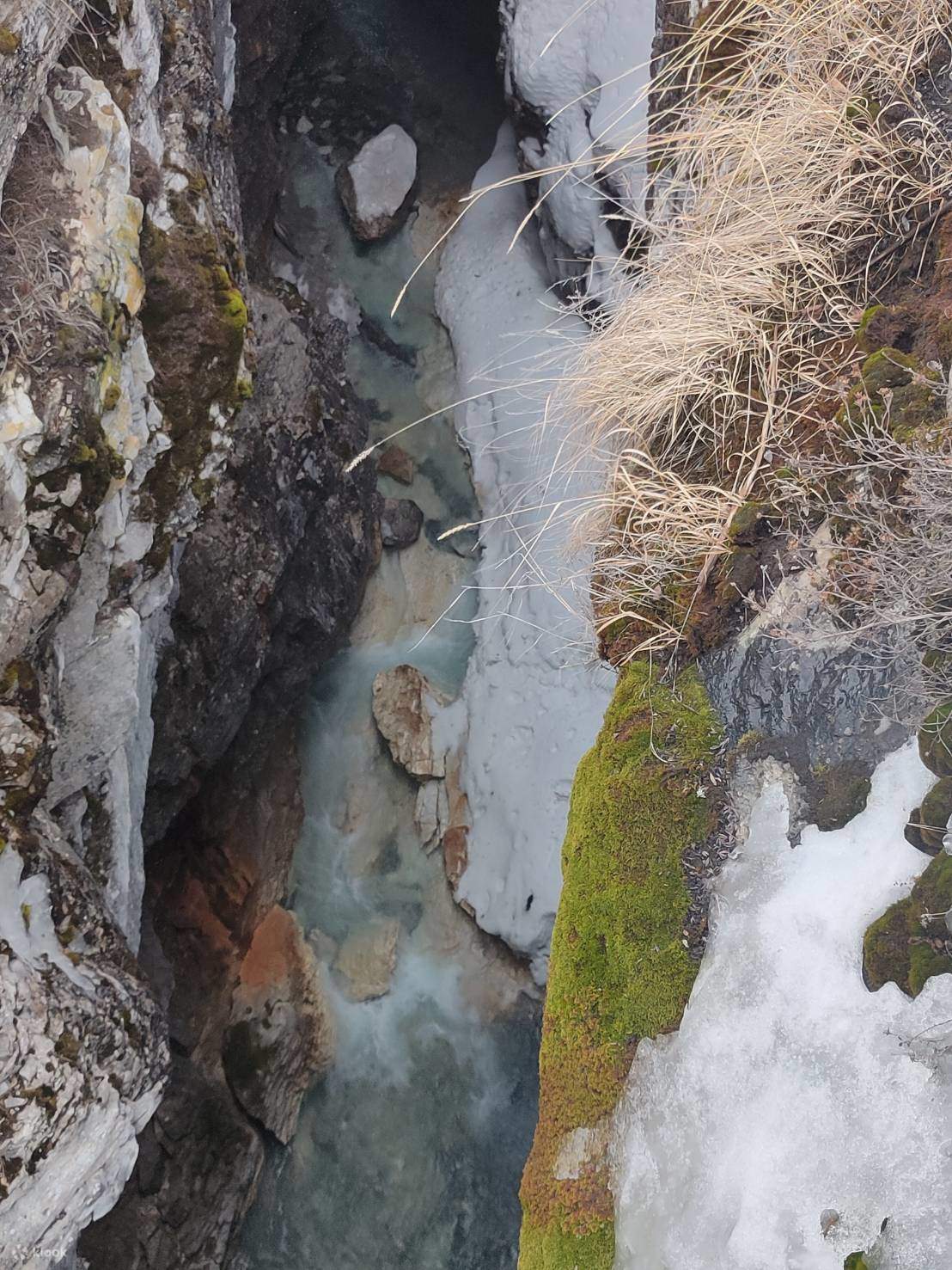 Winter Tour Banff Town, Johnston Canyon and Marble Canyon Icewalk ...