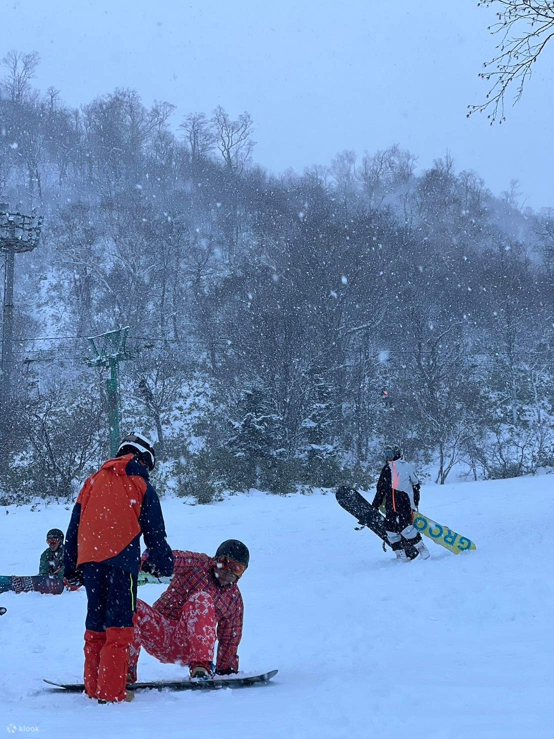 One-day trip to Sapporo Teine Ski Resort｜Snowboarding and double ...