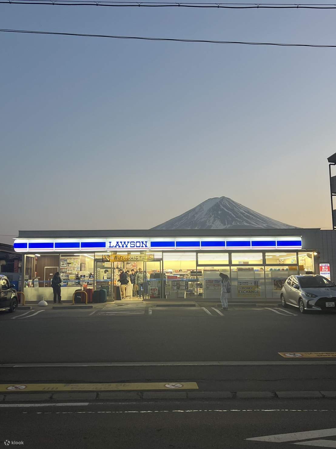 Check in at Mt. Fuji Lawson Convenience Store, Fuji Twin Lakes Day Tour ...