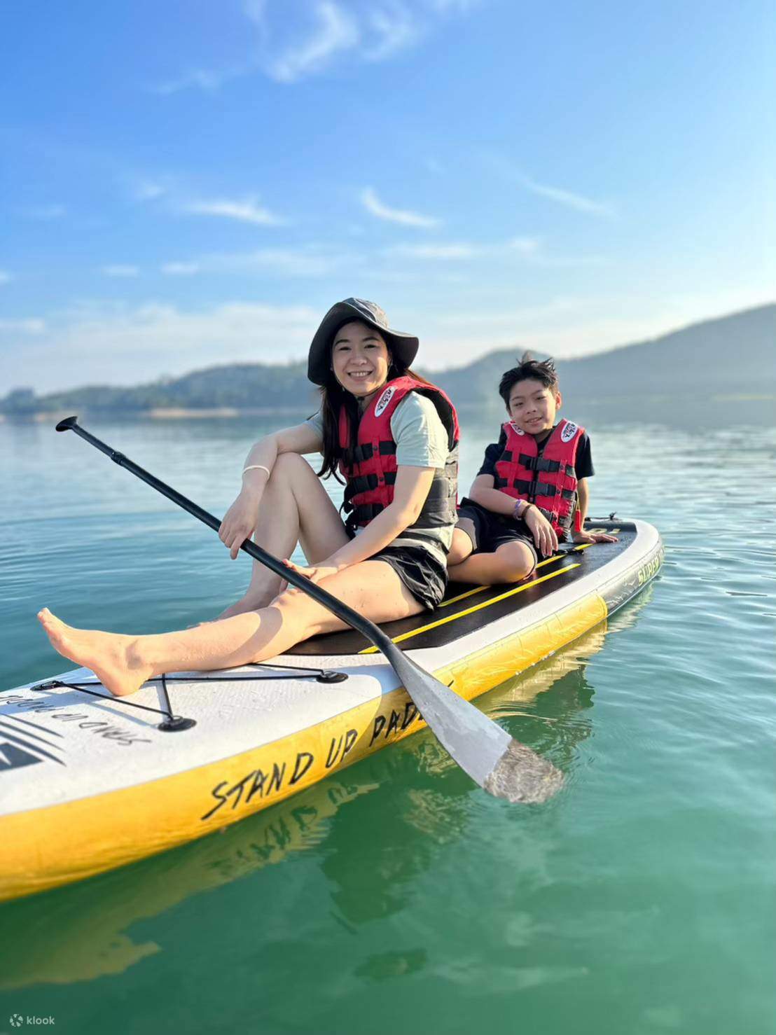 Experience Standup Paddleboarding at Nantou's Sun Moon Lake - Klook