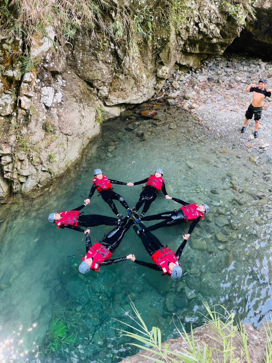 Yilan | Fanzi Waterfall Trekking - Klook