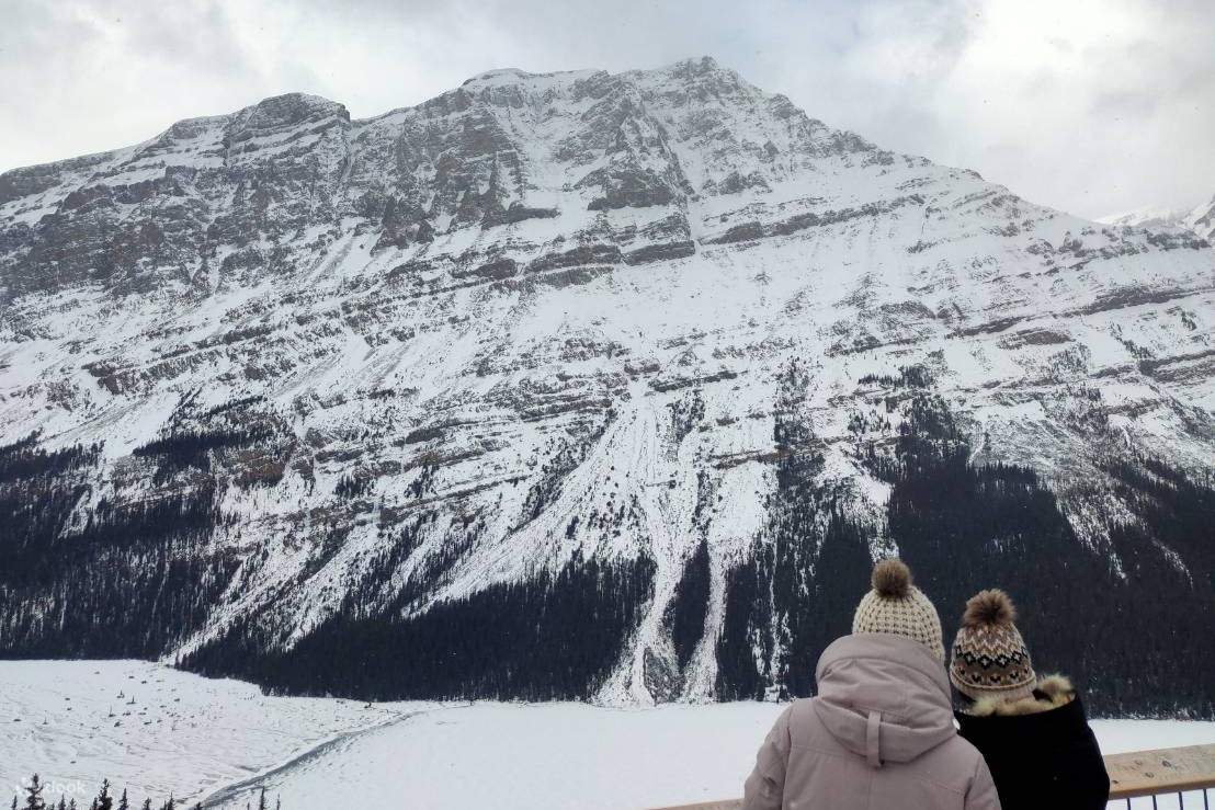 Abraham Lake Ice Bubbles and Peyto Lake Adventure Tour in Banff - Klook