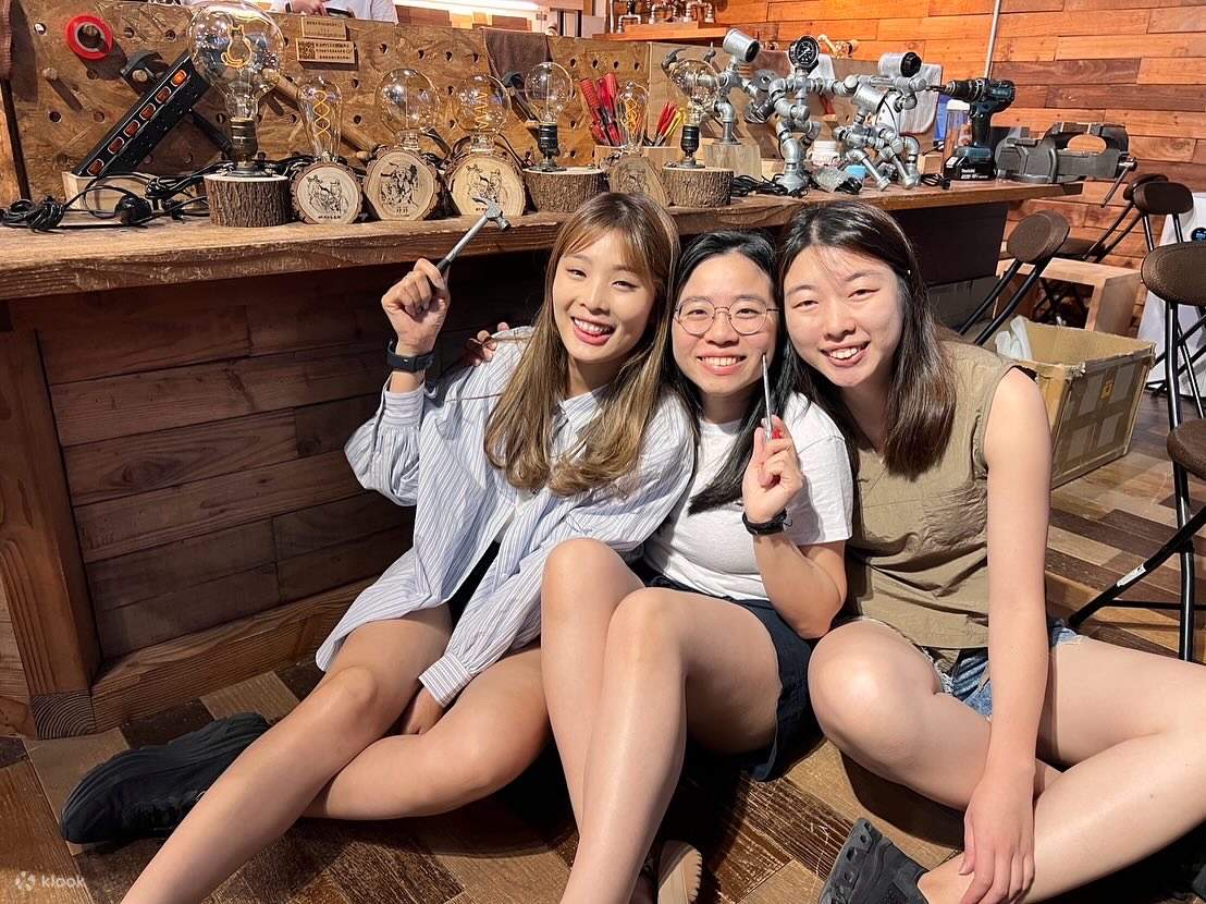 HUBOX Handmade Retro Industrial Style Lamps DIY Course Experience - Klook