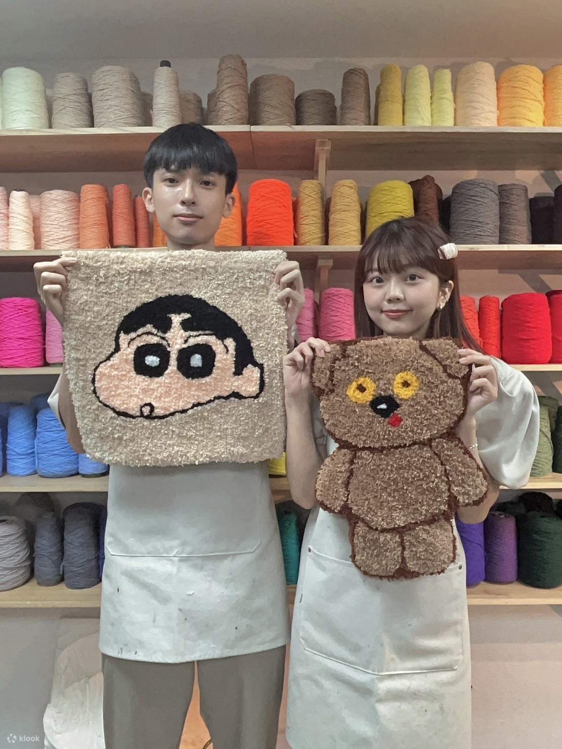 Taichung: tufting handmade carpets / pillows / tufted mirrors - Klook