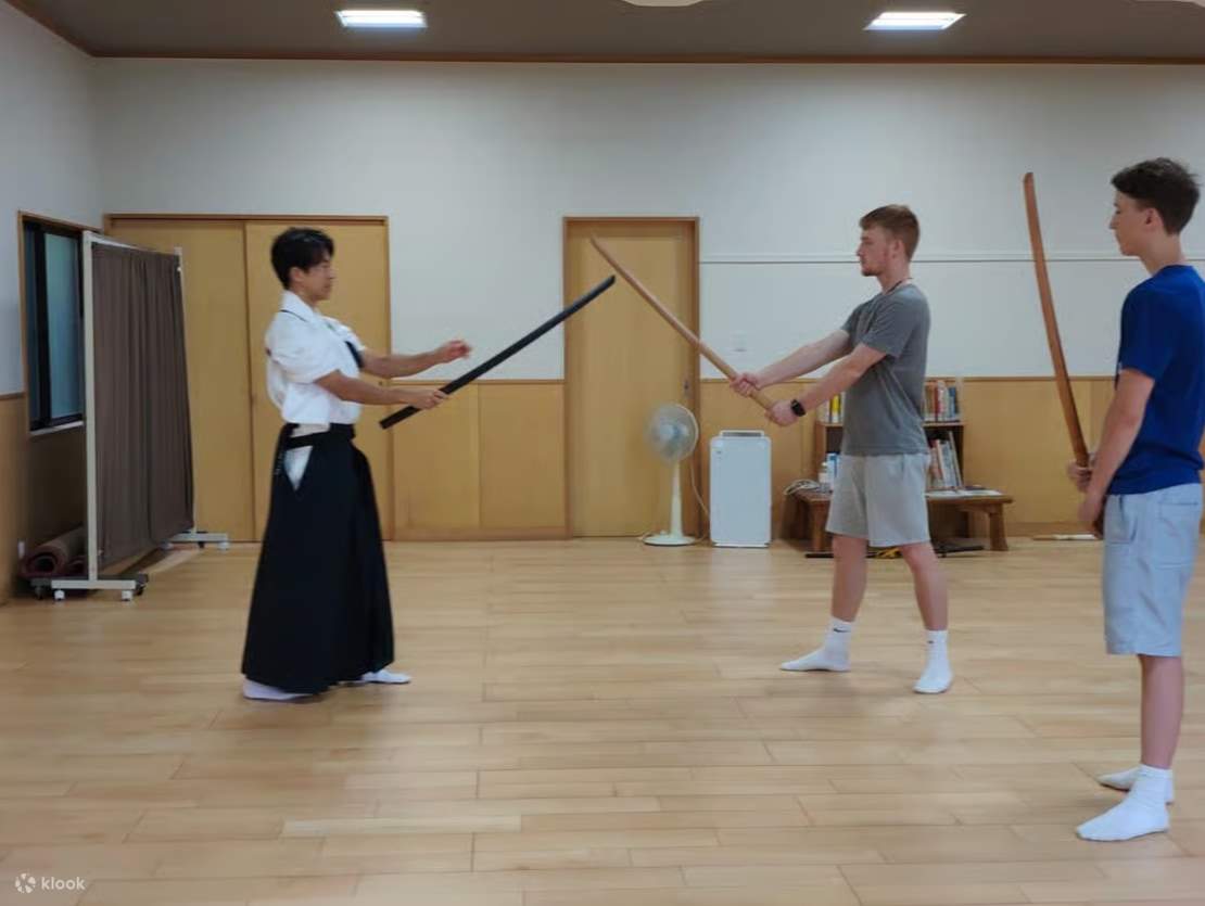 Osaka: Pengalaman Samurai Pribadi - Berlatih dengan Master Pedang - Klook