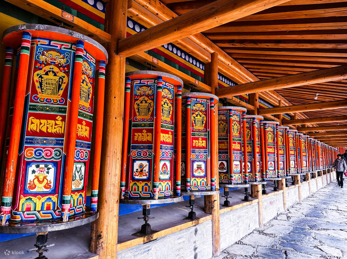 Two-Day Lanzhou Tour: Stroll Through Linxia Ethnic Ancient Alley ...