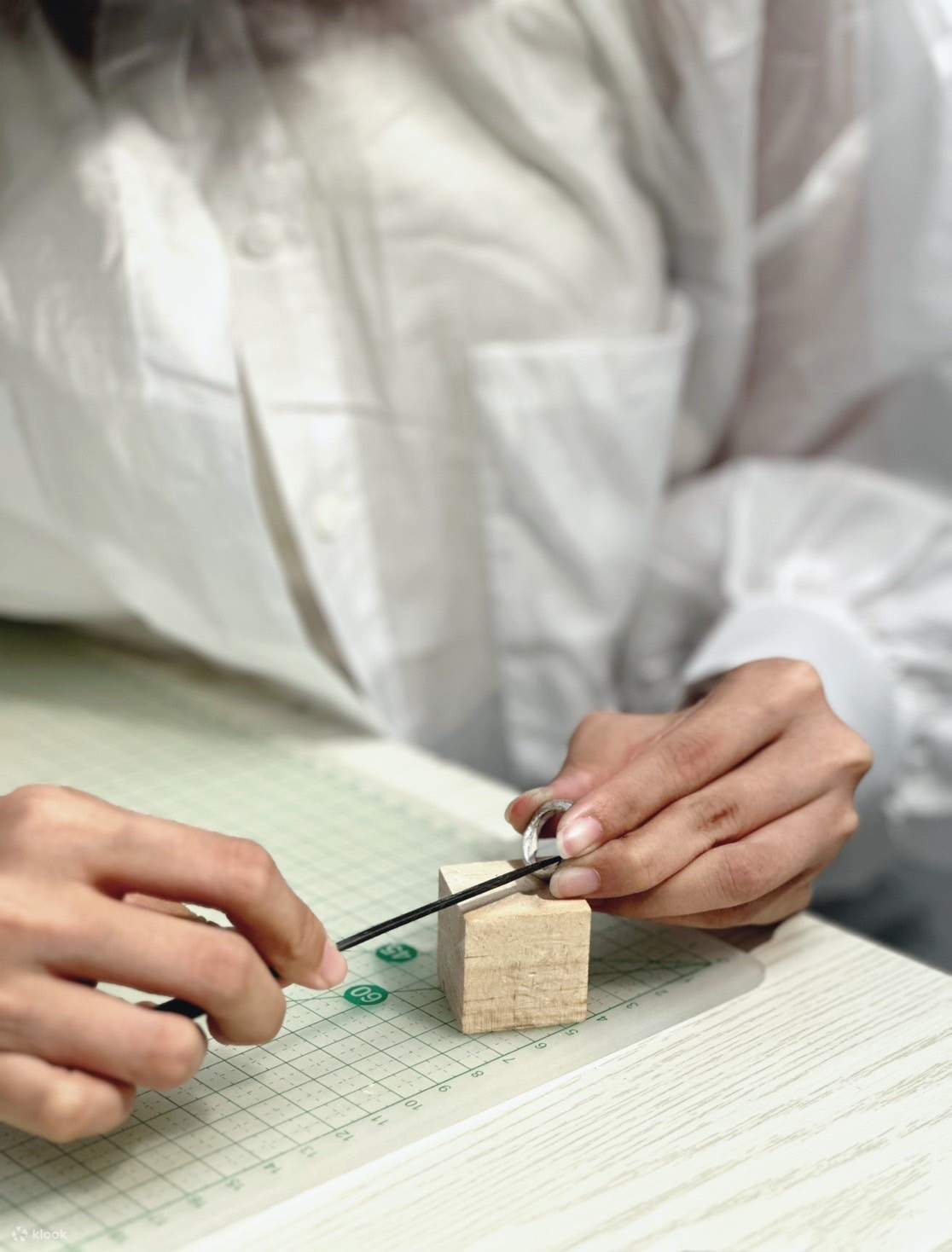 Taipei: L.A.B Gemstone Elements - Silver Clay Ring Course/Necklace ...