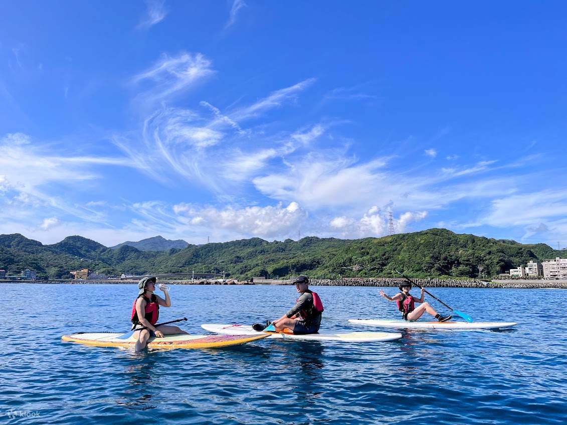 New Taipei: Bay Mini Cruise - SUP Stand Up Paddle Adventure - Klook