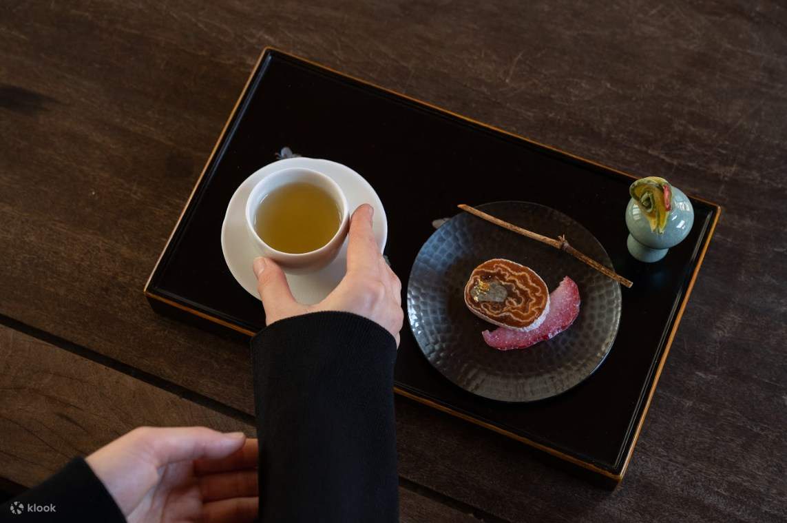 Seoul Rakkojae Seoul Hanbok Traditional Tea Ceremony One Day Class ...