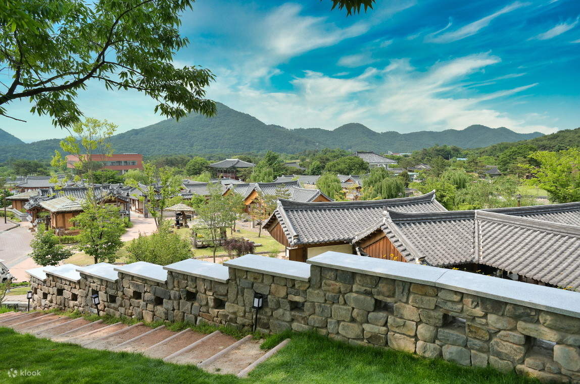 Gongju Light Aircraft & Gongju Day Tour - Klook