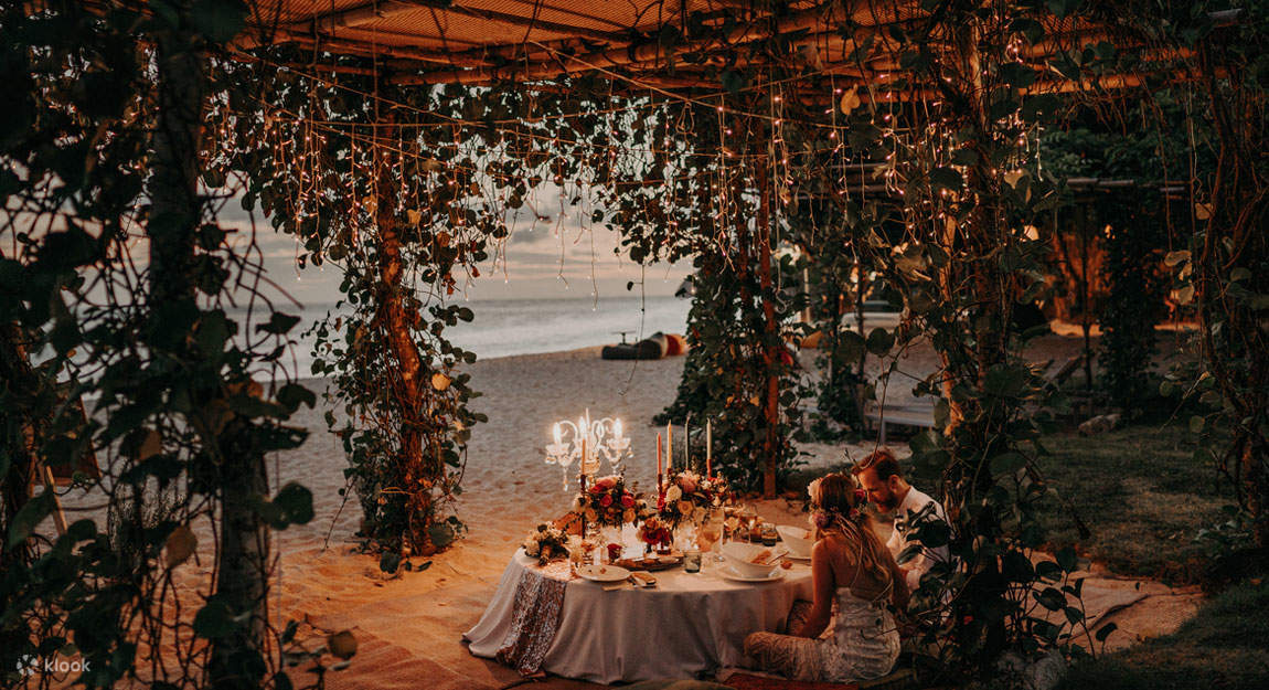 Esperienza con cena nella grotta di Samabe Beach a Nusa Dua Bali ...