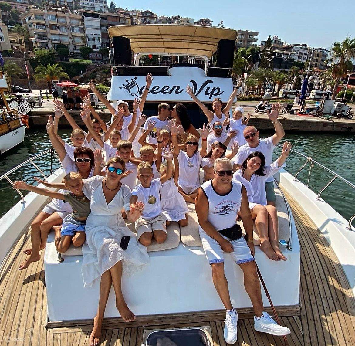 Alanya Luxury Shared VIP Yacht Tour with Lunch & Unlimited Soft Drin ...