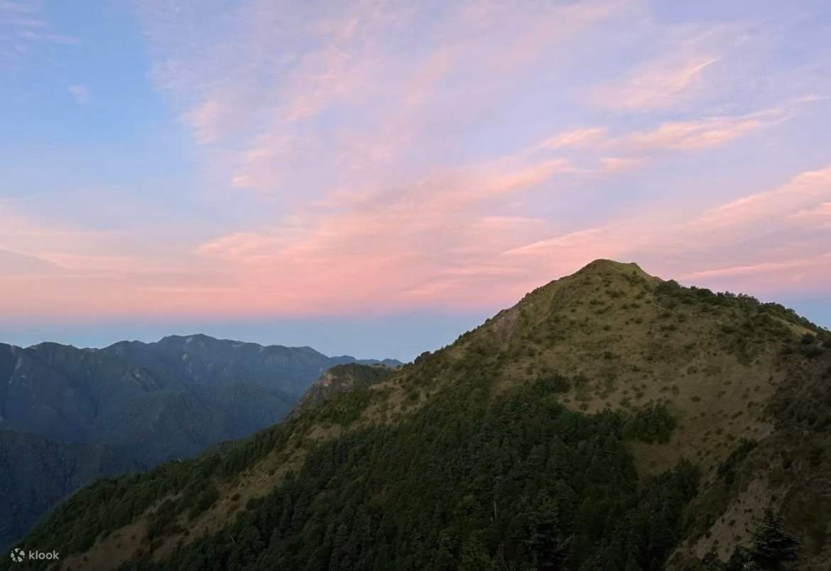 Shuttle Service to Hiking Trailhead: Dabaxia Peak (Departing from ...