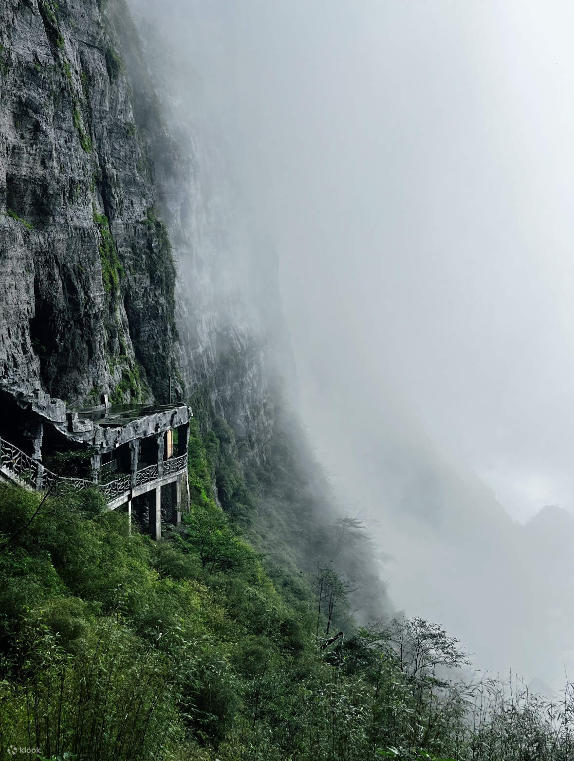 Tur sehari ke Taman Hutan Nasional Gunung Tianmen, Zhangjiajie - Klook ...