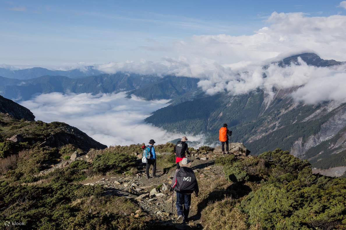 【Angel's Tears】Taitung Jiaming Lake, Hiking to Baiyue Mountains 3-Day/4 ...