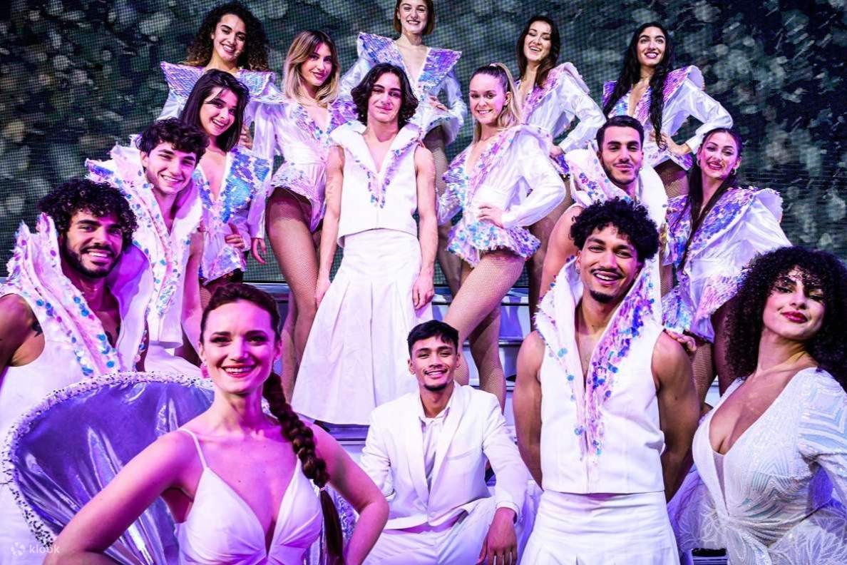 2 Hour Mon Premier Cabaret Family Show Ticket in Paradis Latin - Klook ...