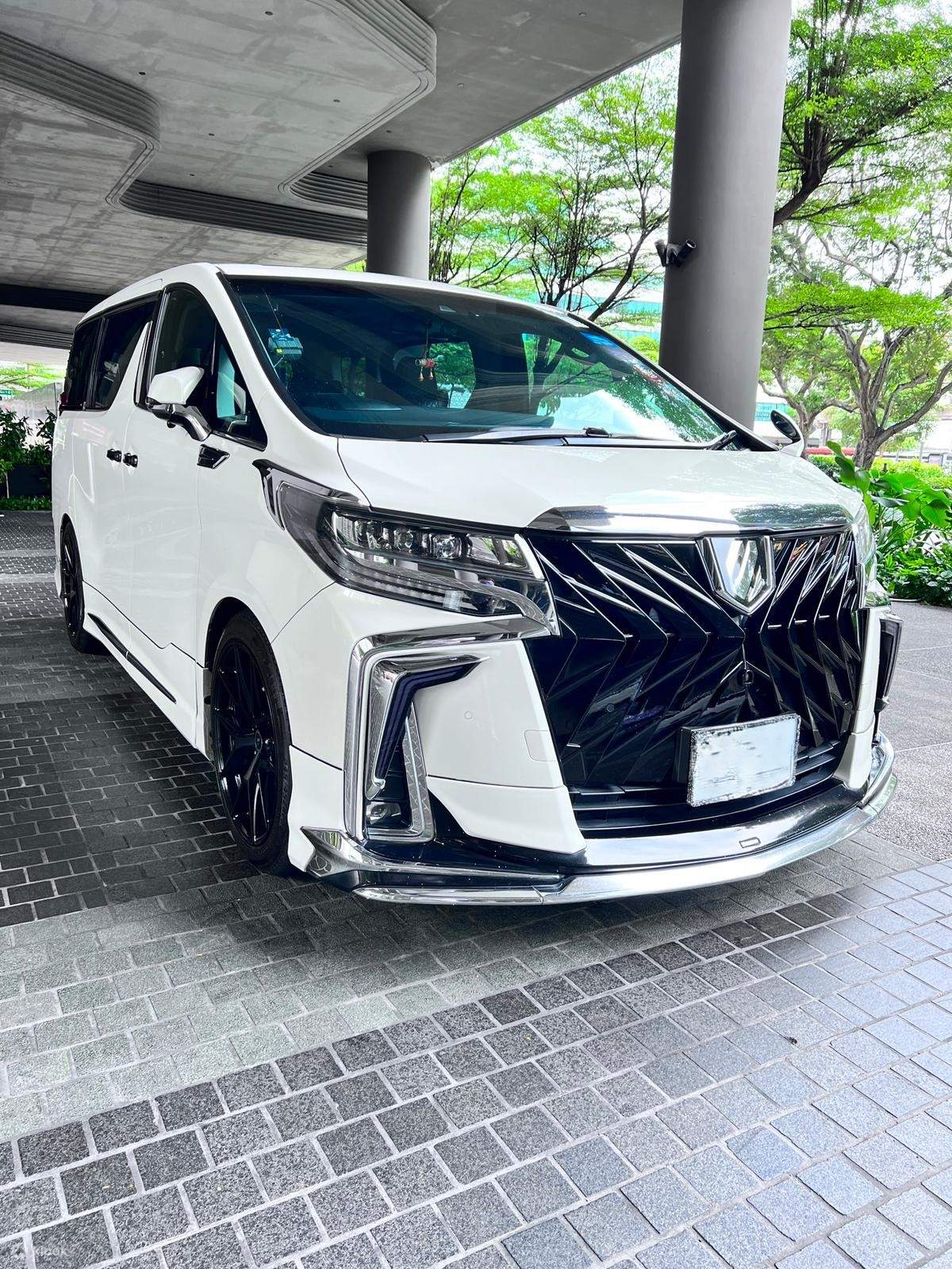 Sewa Mobil Singapura dengan Sopir oleh JM Limousine - Klook Indonesia