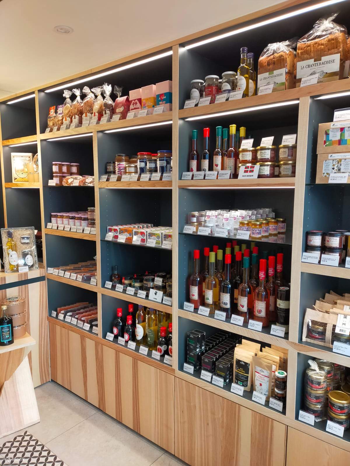 Annecy Food Walking Tour - Klook