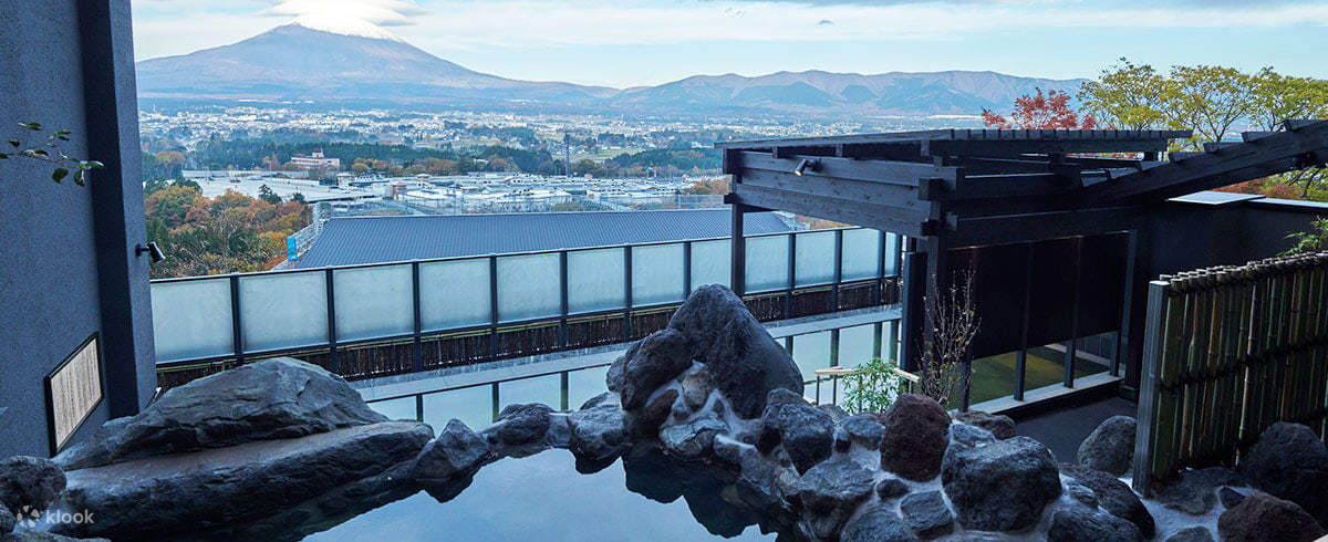 Fujiyama Snow Resort Yeti and Outlet or Hot Spring Tour from Tokyo ...