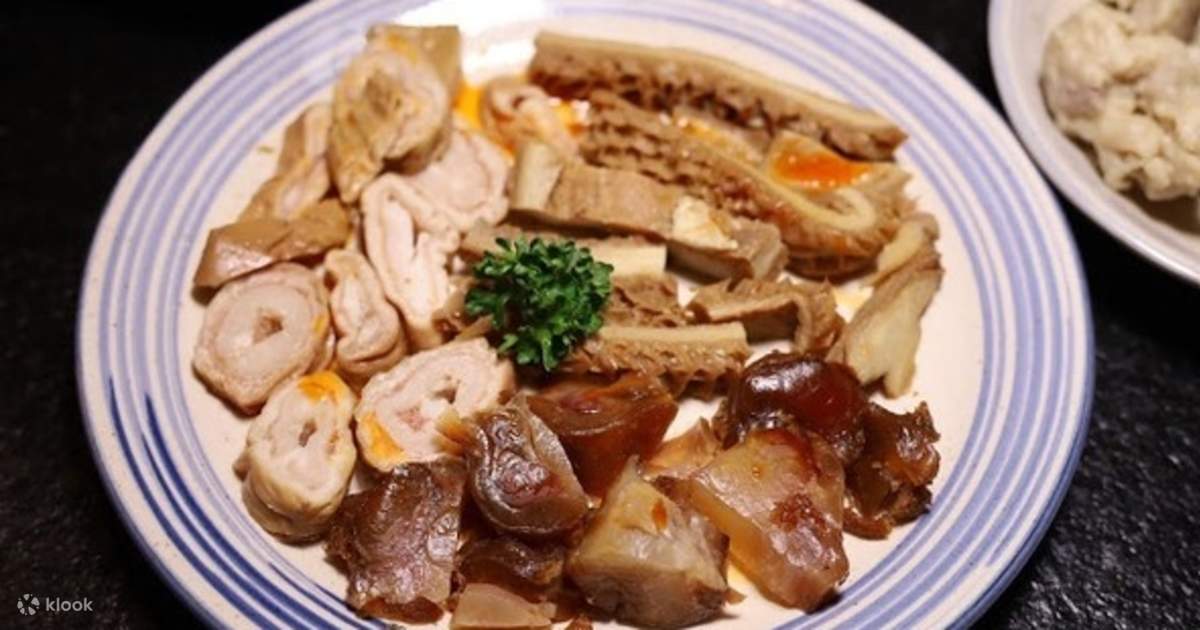 Bendingtang hot pot at MRT Beimen Station - Klook United States US