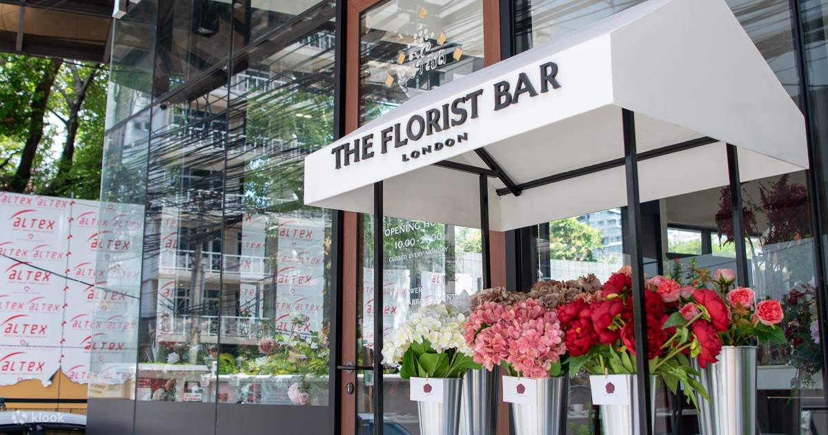 The Florist Bar Botanical Elegance