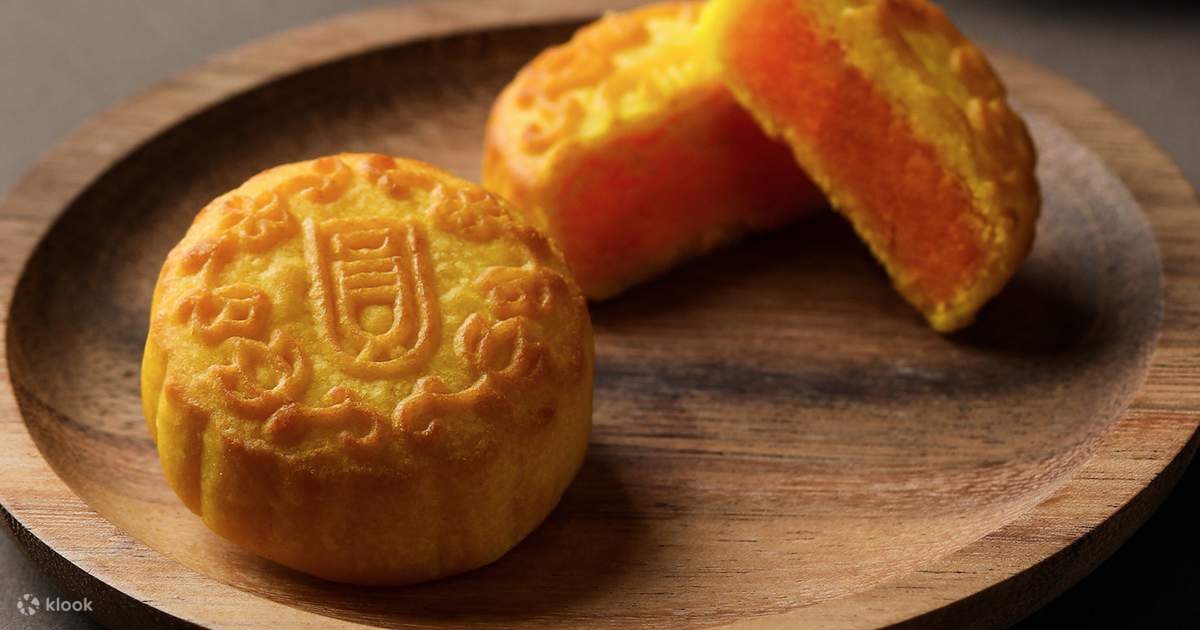 Deluxe Mooncake Gift Set at L'hotels in Hong Kong - Klook United Kingdom UK