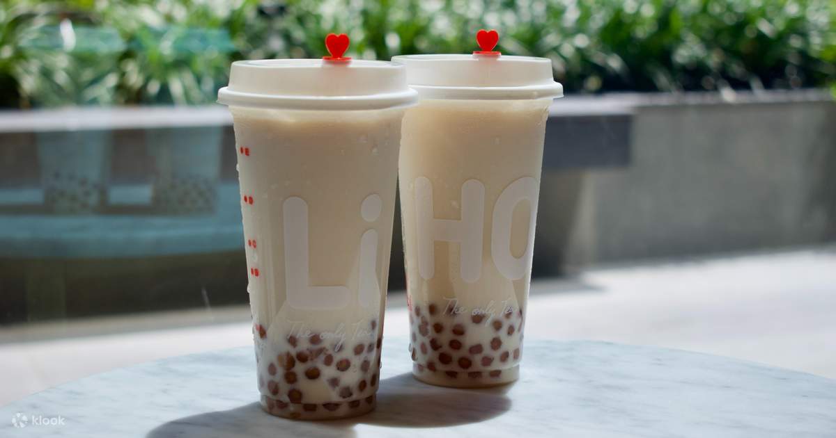Milk Tea with Black Pearls at LiHO Tea in Singapore