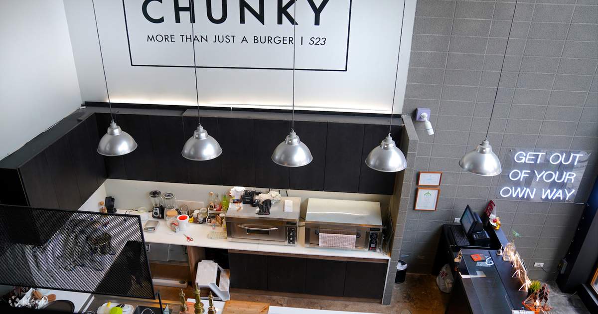 Discounted Burgers and Beers at Chunky in Bangkok