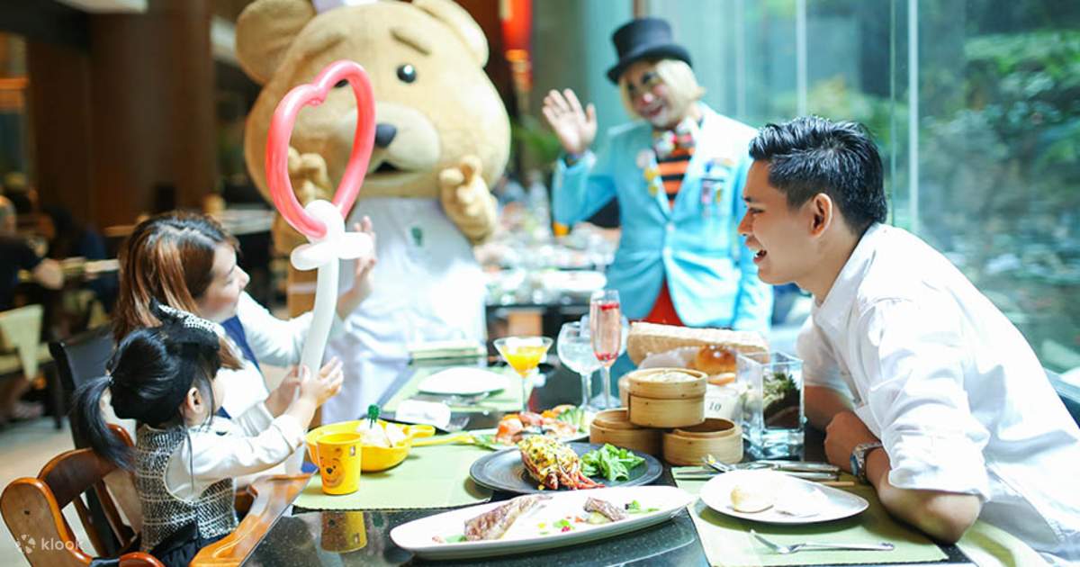 International Buffet at Romsai in Banyan Tree Bangkok