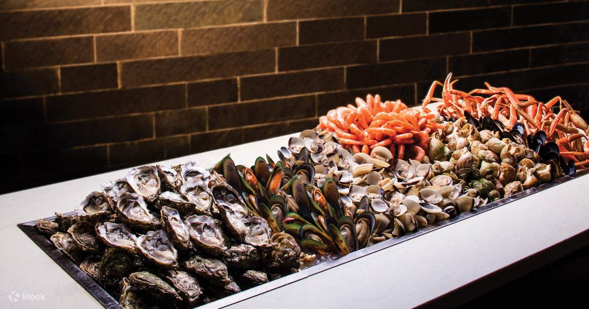 Buffet with Reservation at The Chef's Table at Crowne Plaza Hong Kong ...