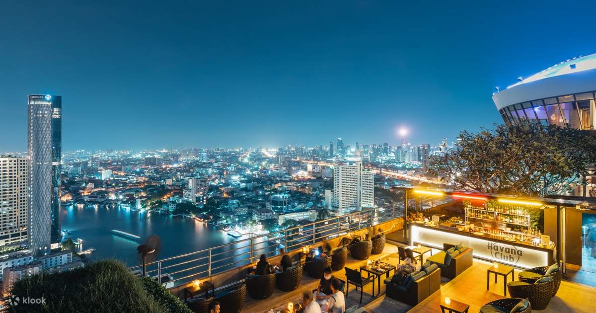 ThreeSixty Rooftop Bar in het Millennium Hilton Bangkok