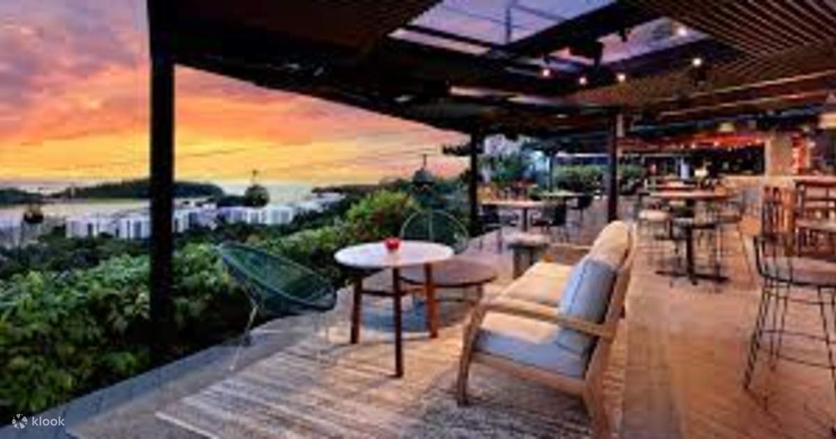 Dusk Restaurant & Bar at Mount Faber Peak