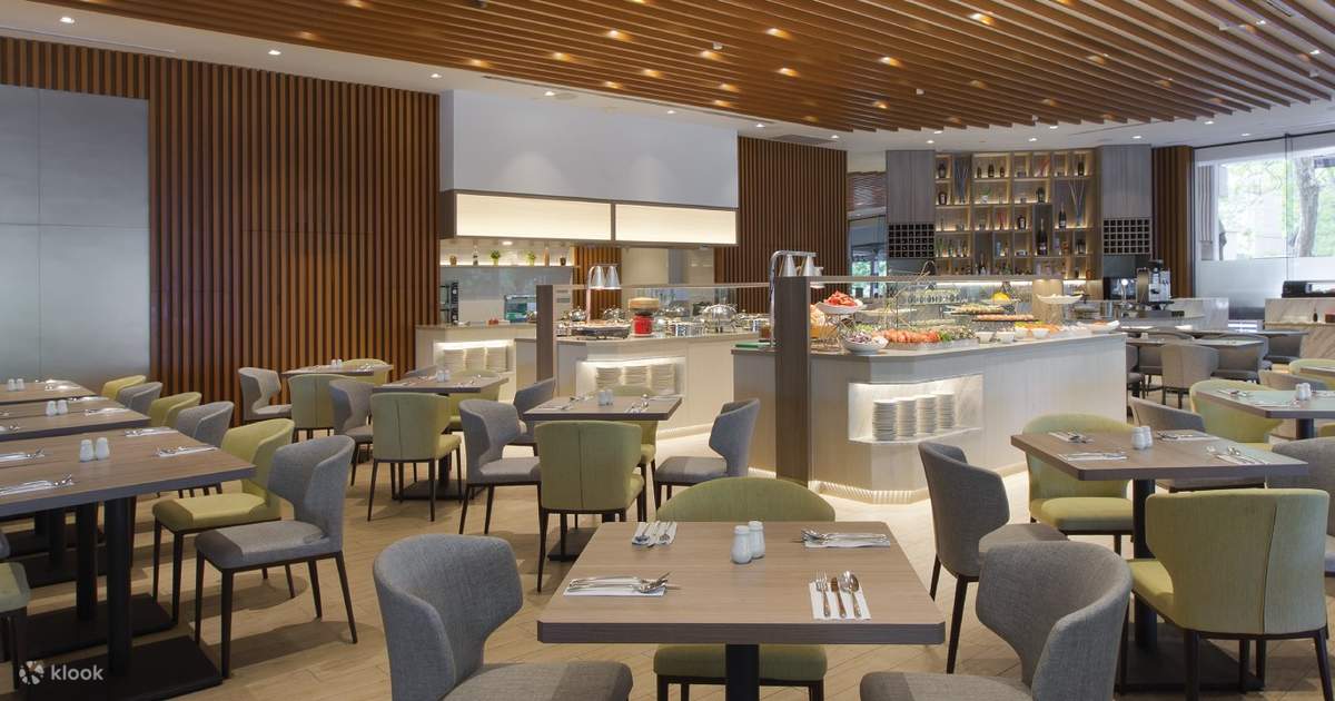 Four Points Eatery at Four Points by Sheraton Singapore Riverview ...