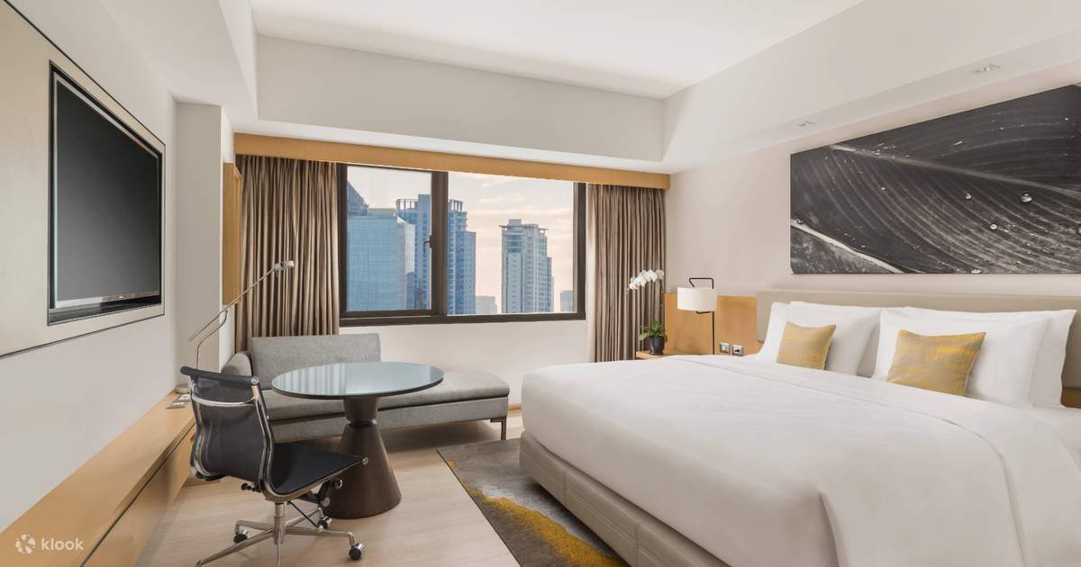 Overnight Stay at Seda BGC with Food credits, Room Upgrade