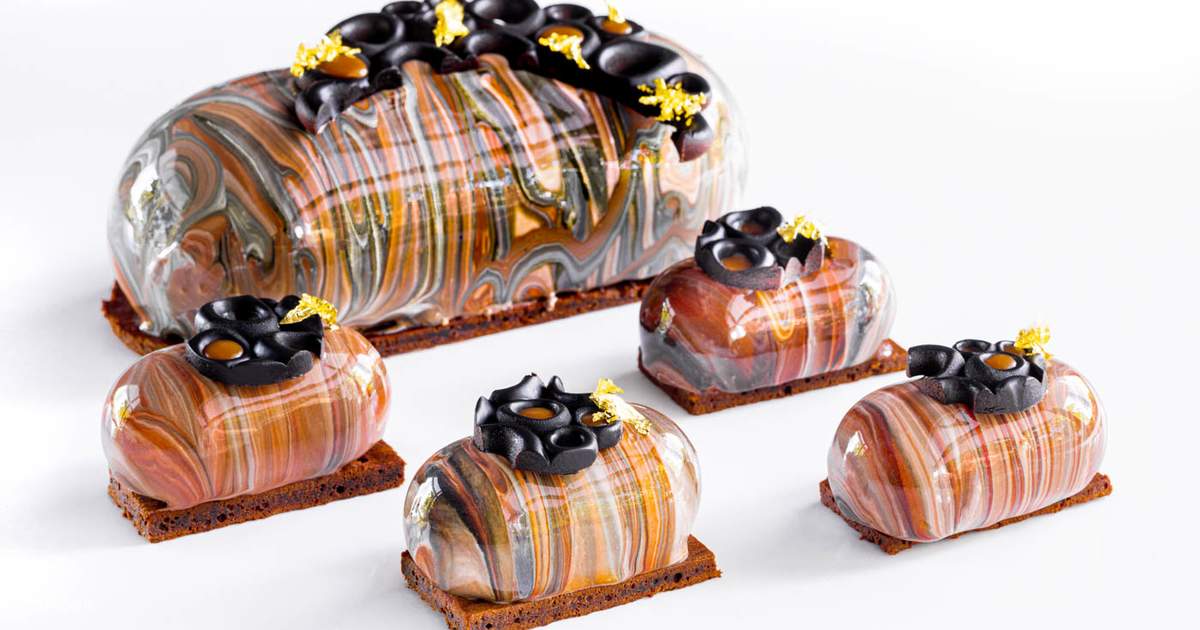 D9 Cakery at Hilton Hotel, Orchard - Klook Hong Kong Hong Kong