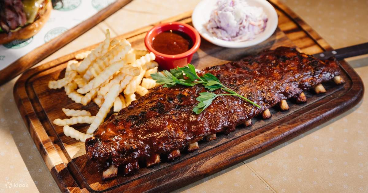 Dan Ryan's Chicago Grill in Hong Kong