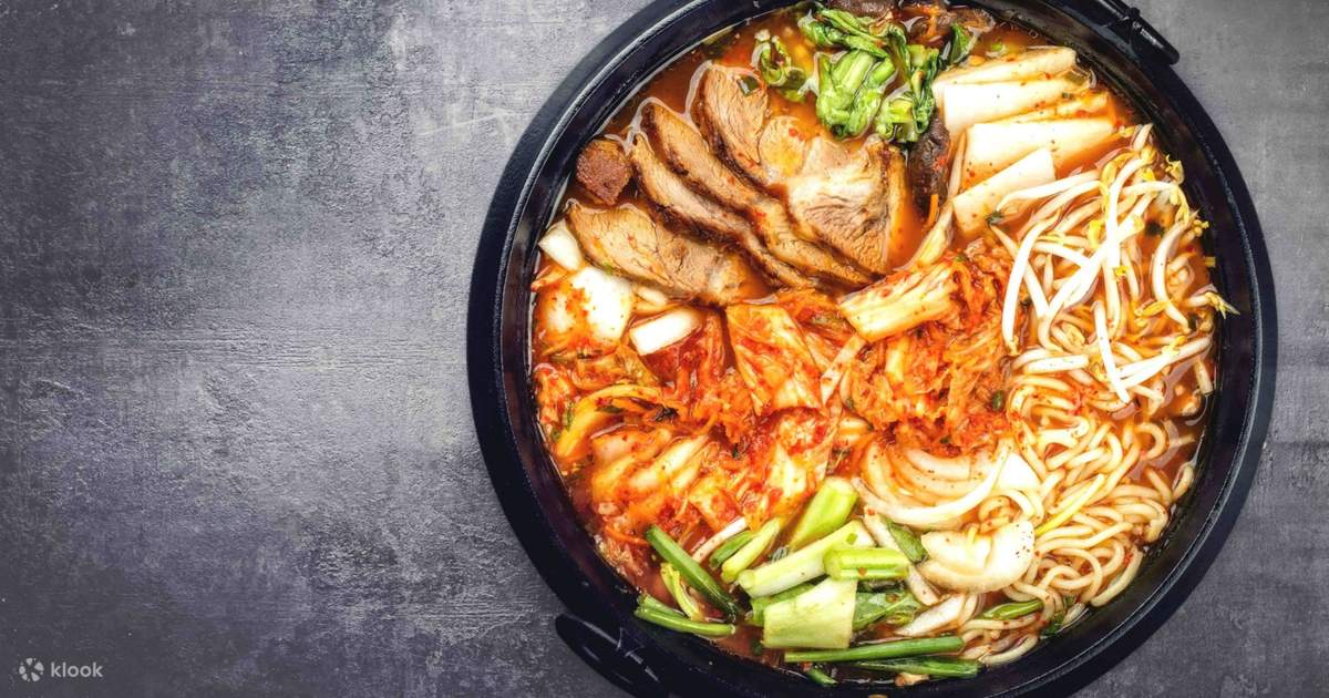 Center Street Bar di Pulau Pacific Hotel Hong Kong di Distrik Barat ...